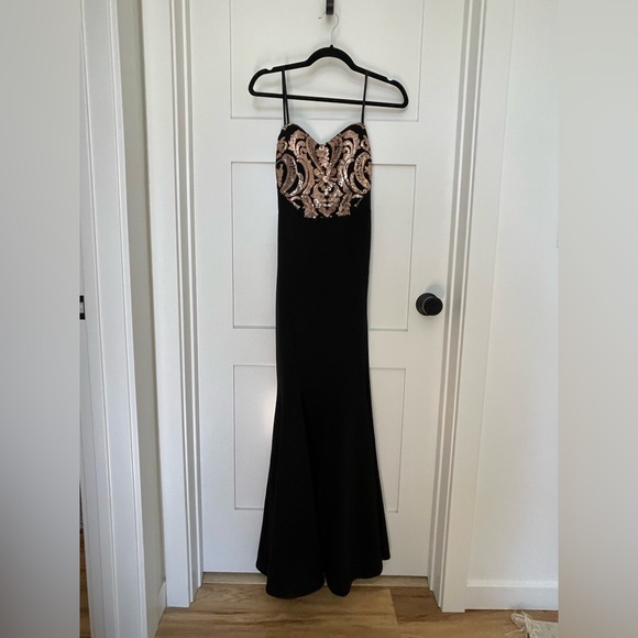 Windsor | Dresses | Windsor Rose Gold Sequin Gown | Poshmark